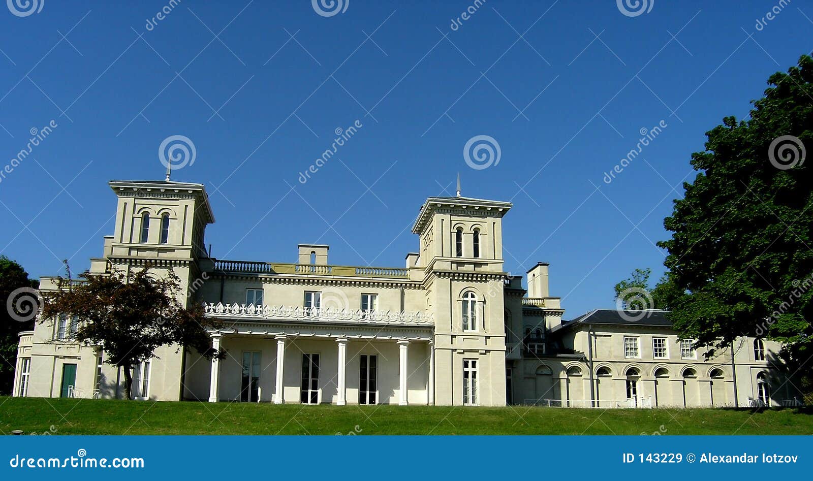 Dundurn Castle stock image. Image of building, macnab, roofs - 143229
