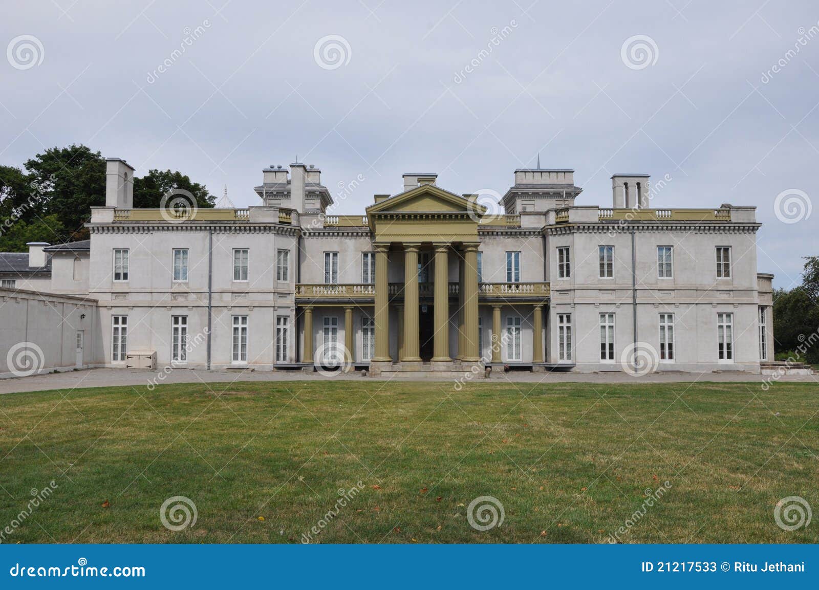 Dundurn Castle in Hamilton, Canada Stock Image - Image of castle ...