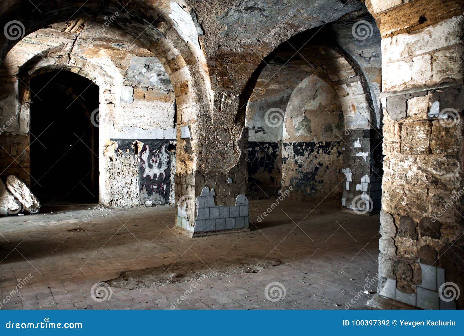 Dungeon of the Old Castle stock photo. Image of abandoned - 100397392