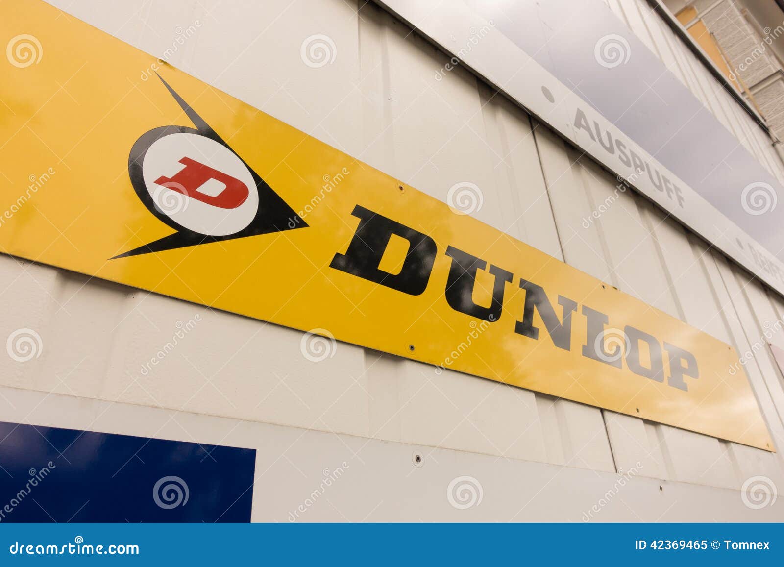 Dunlop editorial image. Image of copyspace, dunlop, makers - 42369465
