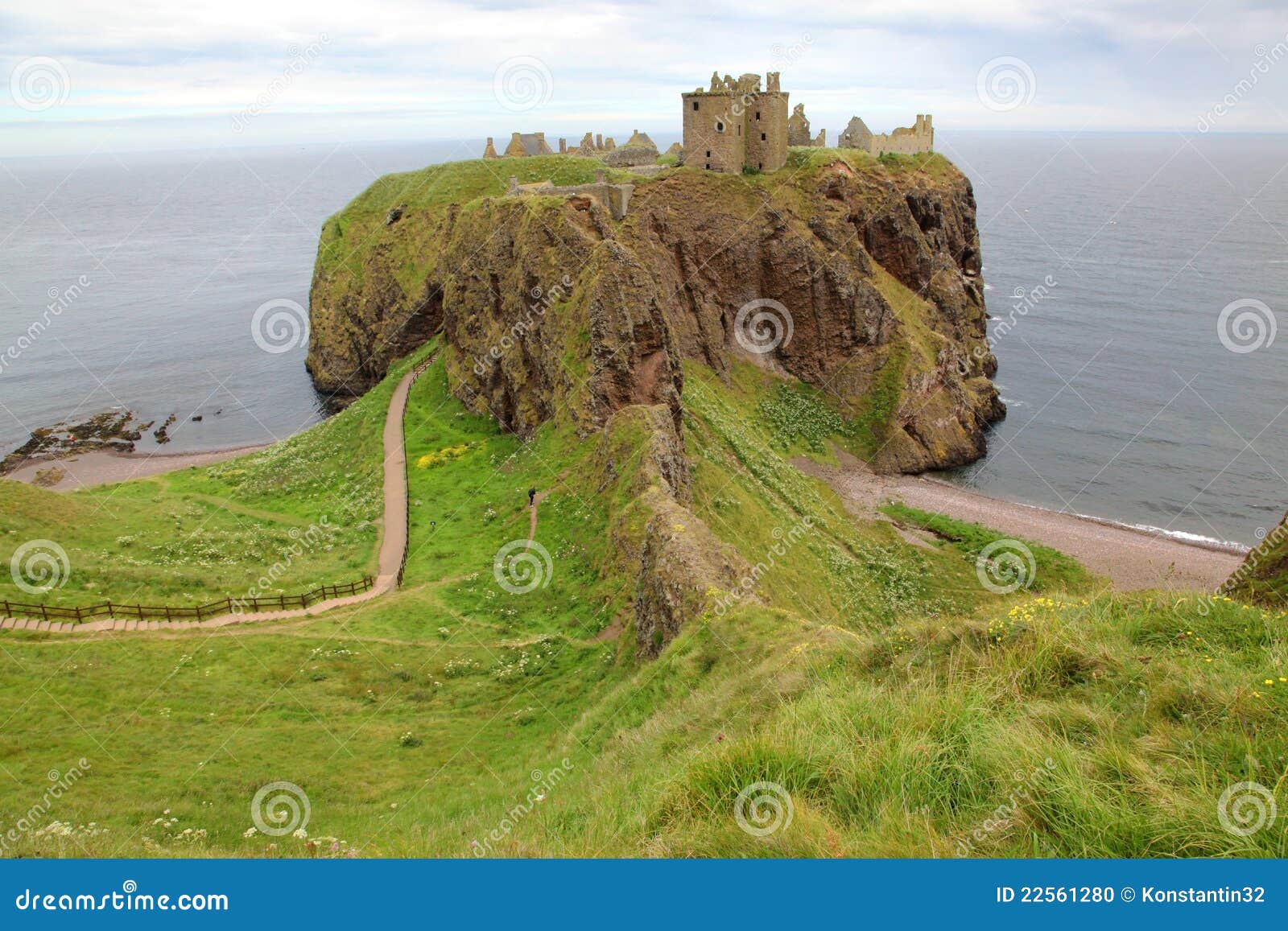 Dunnottar Castle, Scotland, UK Stock Photo - Image of north, dunnotar ...