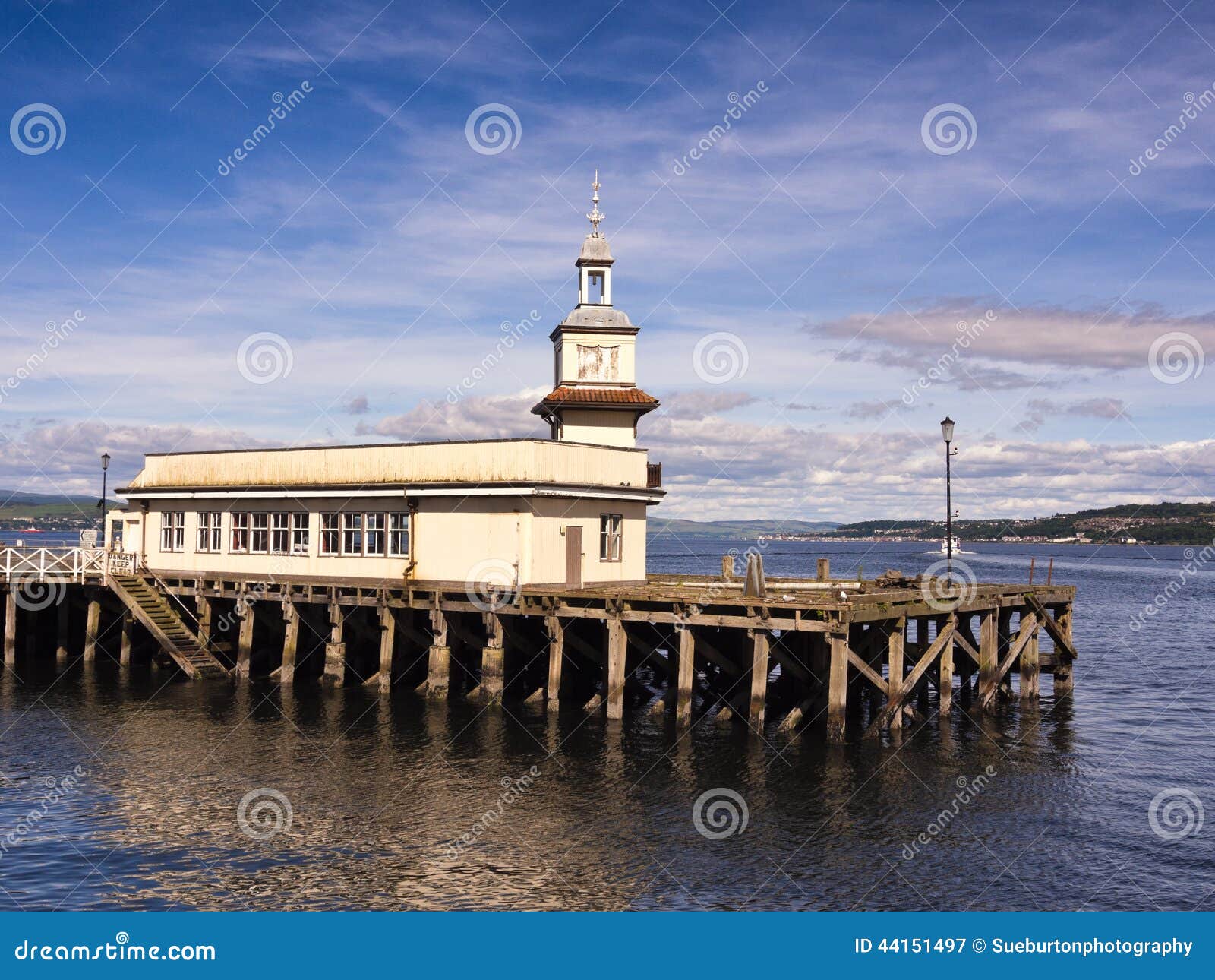 Dunoon pier stock image. Image of coast, horizon, pier - 44151497