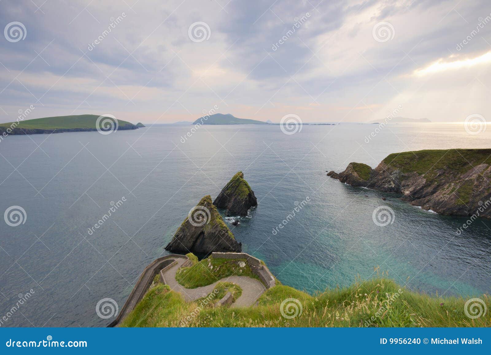 Dunquin stock photo. Image of tide, natural, rock, dingle - 9956240