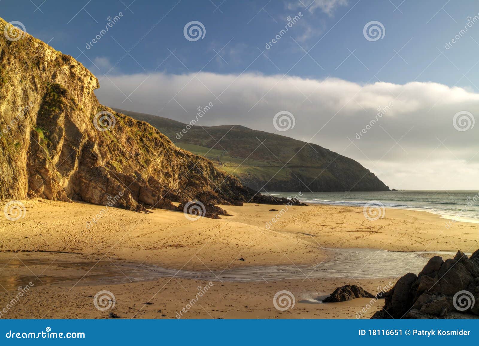 Dunquin bay beach stock image. Image of atlantic, ireland - 18116651