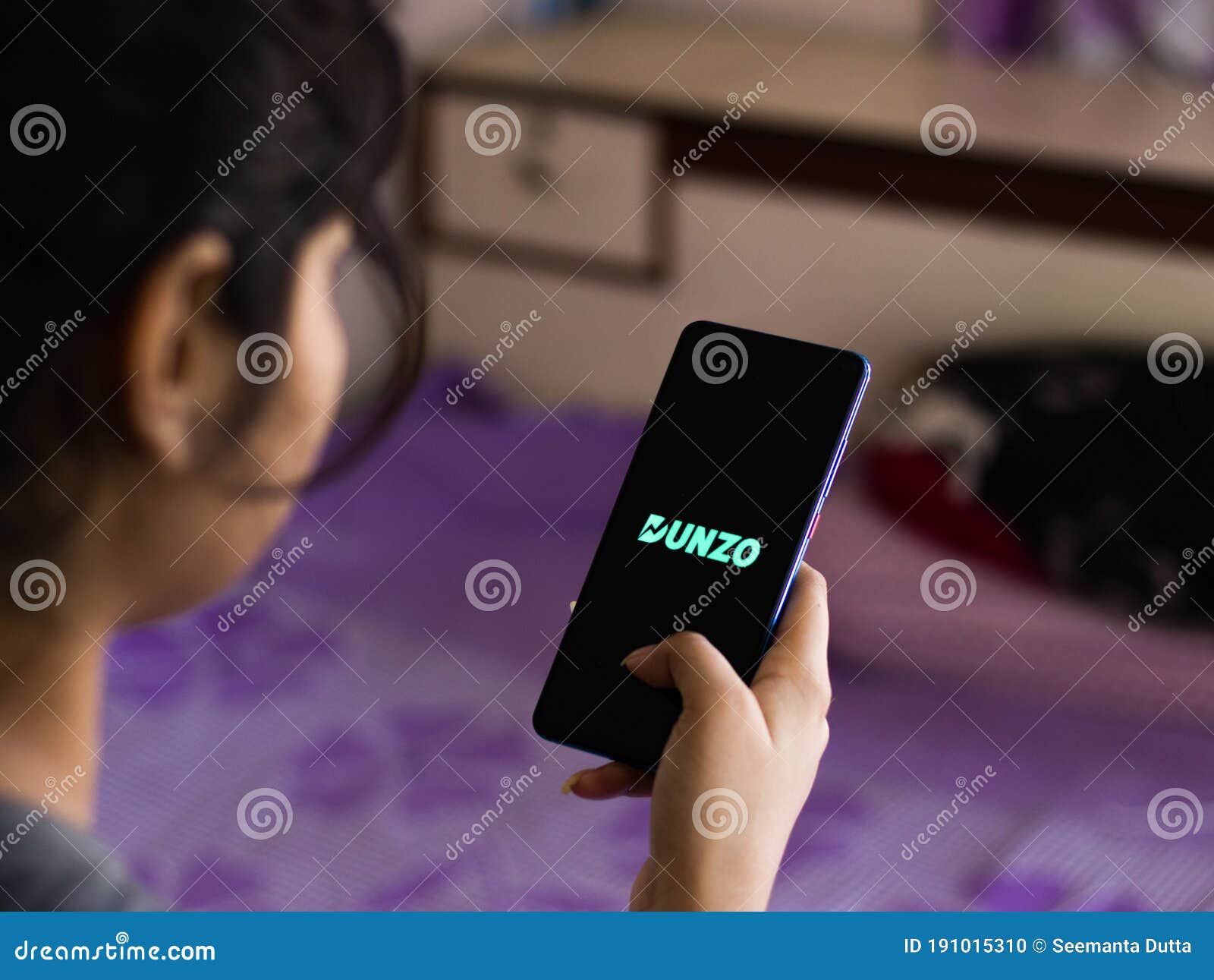 Dunzo a food delivery app. editorial image. Image of application ...