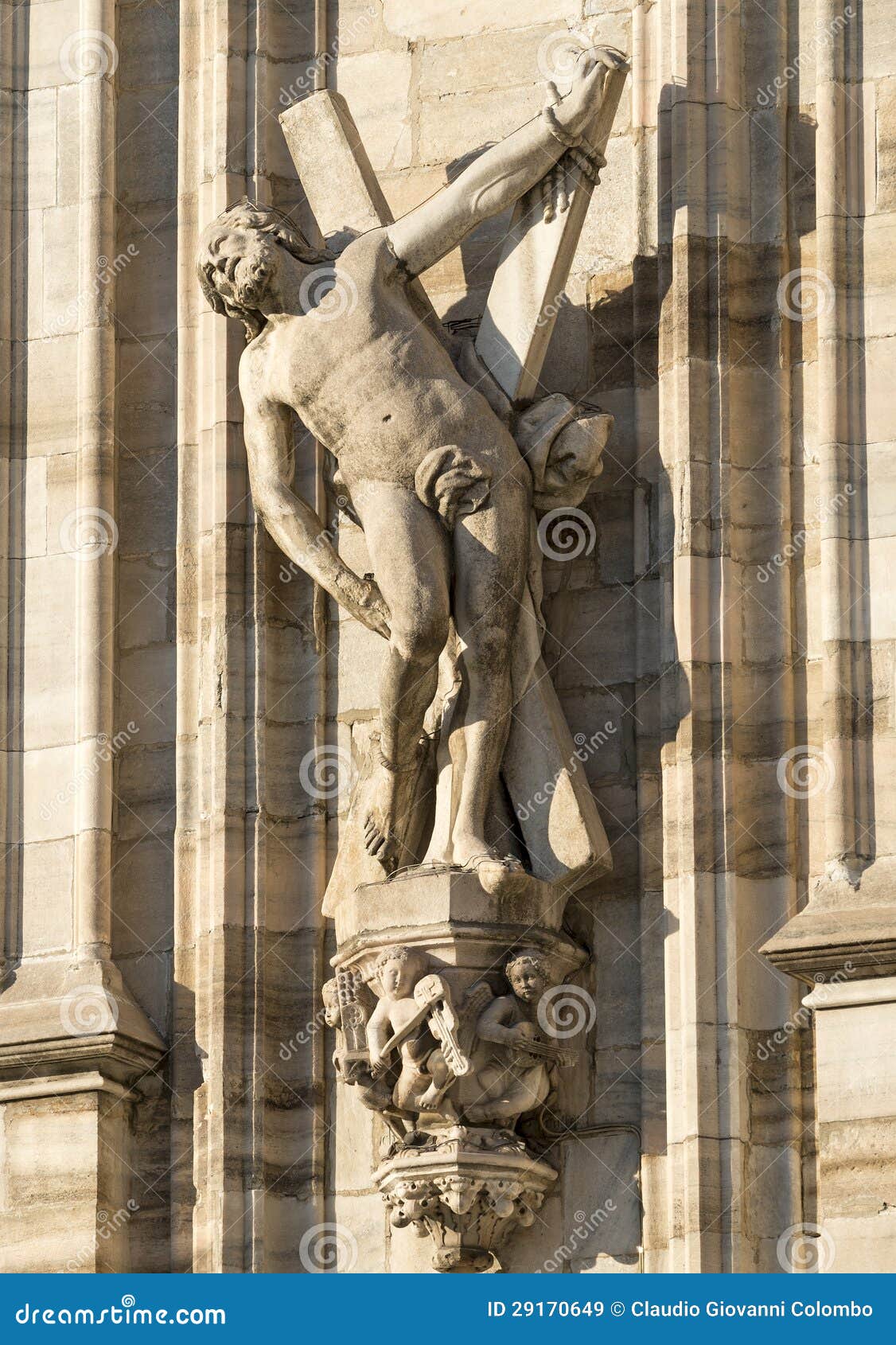 Duomo of Milan, statues stock image. Image of vertical - 29170649