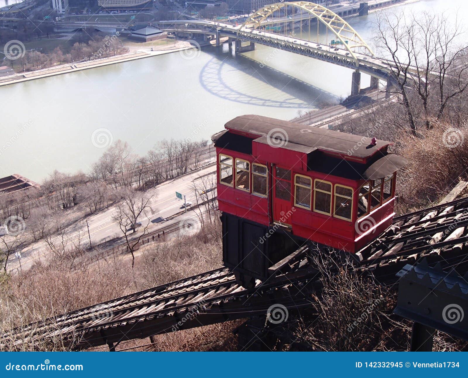 Duquesne Incline Pittsburgh PA Stock Image - Image of pittsburgh, track ...