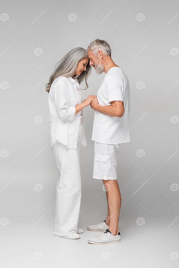 Duración Total De Las Relaciones Interraciales Y Maduras Imagen de ... Duración Total De Las Relaciones Interraciales Y Maduras Imagen de ...