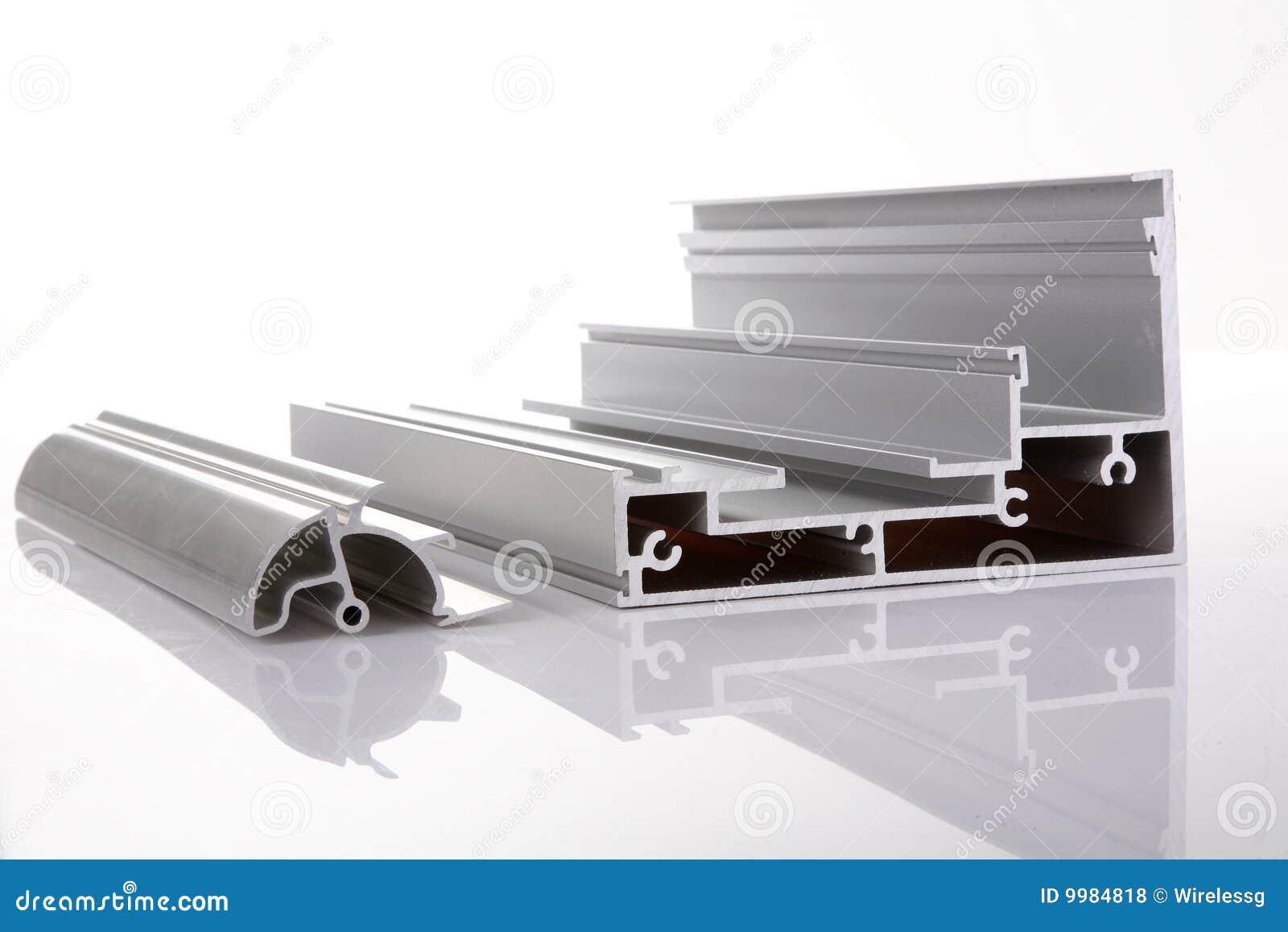 Duralumin photo stock. Image du production, métallique - 9984818