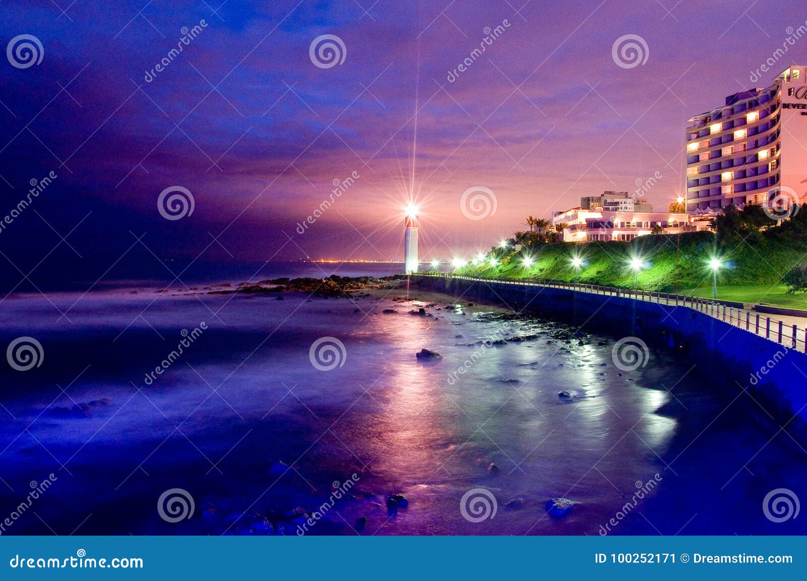 Durban Bay editorial photo. Image of town, point, landscape - 100252171