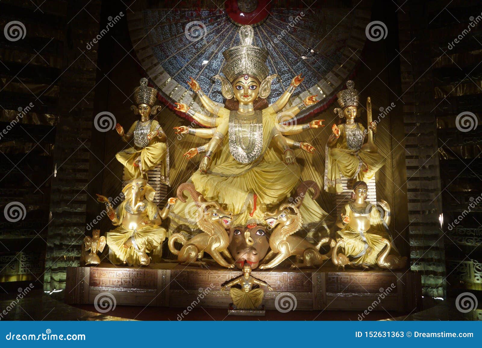 Durga Maa Murti stock image. Image of durgafestivals - 152631363