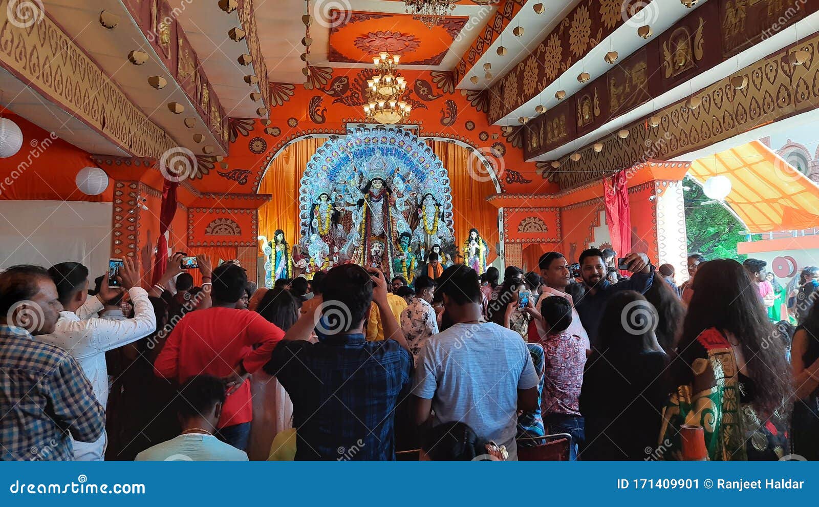Durga Pooja in Delhi editorial photo. Image of pooja - 171409901