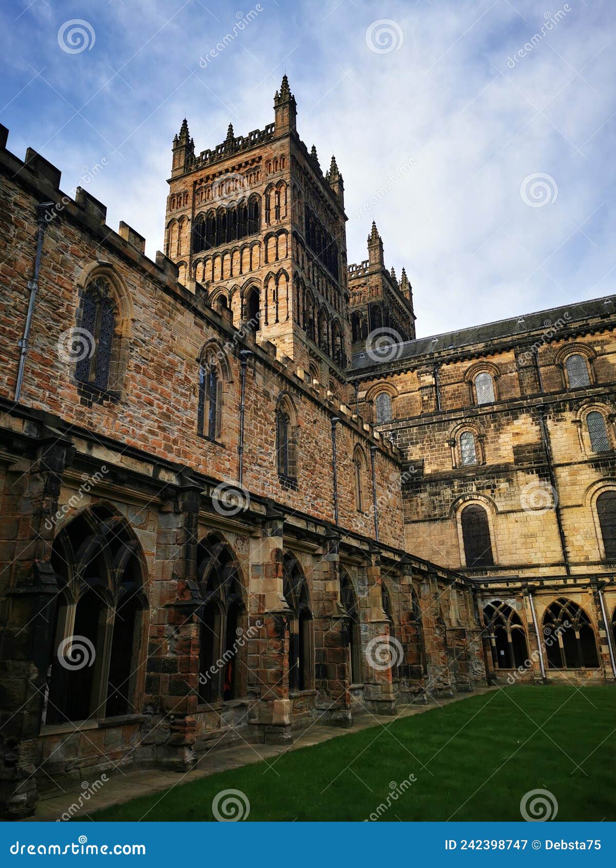 Durham Cathedral cloisters editorial photography. Image of cloisters ...