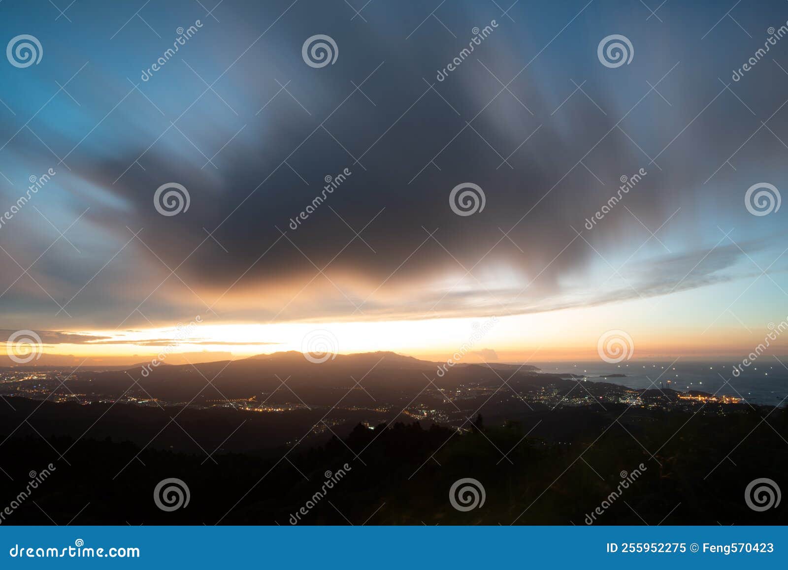 At Dusk, the Clouds in the Sky Change in a Thousand Different Scenes ...