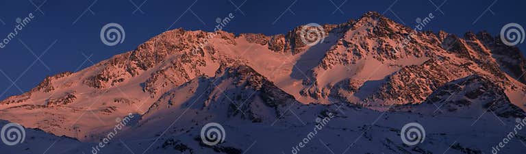 Dusk in val thorens stock image. Image of peak, snowboard - 13522875