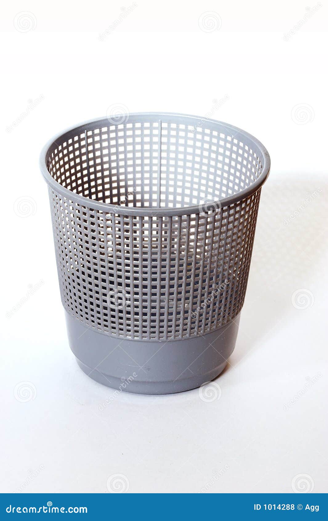 4,576 Empty Dustbin Stock Photos - Free & Royalty-Free Stock Photos ...