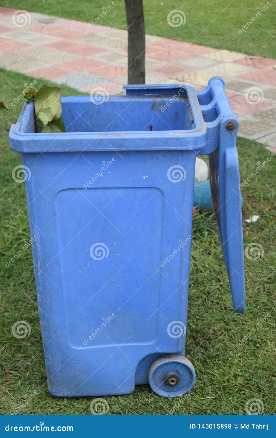 Dustbin in a park stock photo. Image of dustbin, people - 145015898