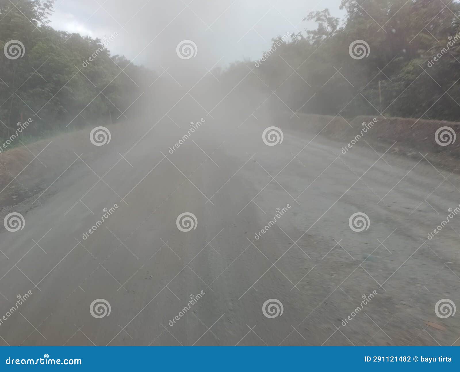 Dusty Roads, Thick Air Pollution Stock Photo - Image of dusty ...