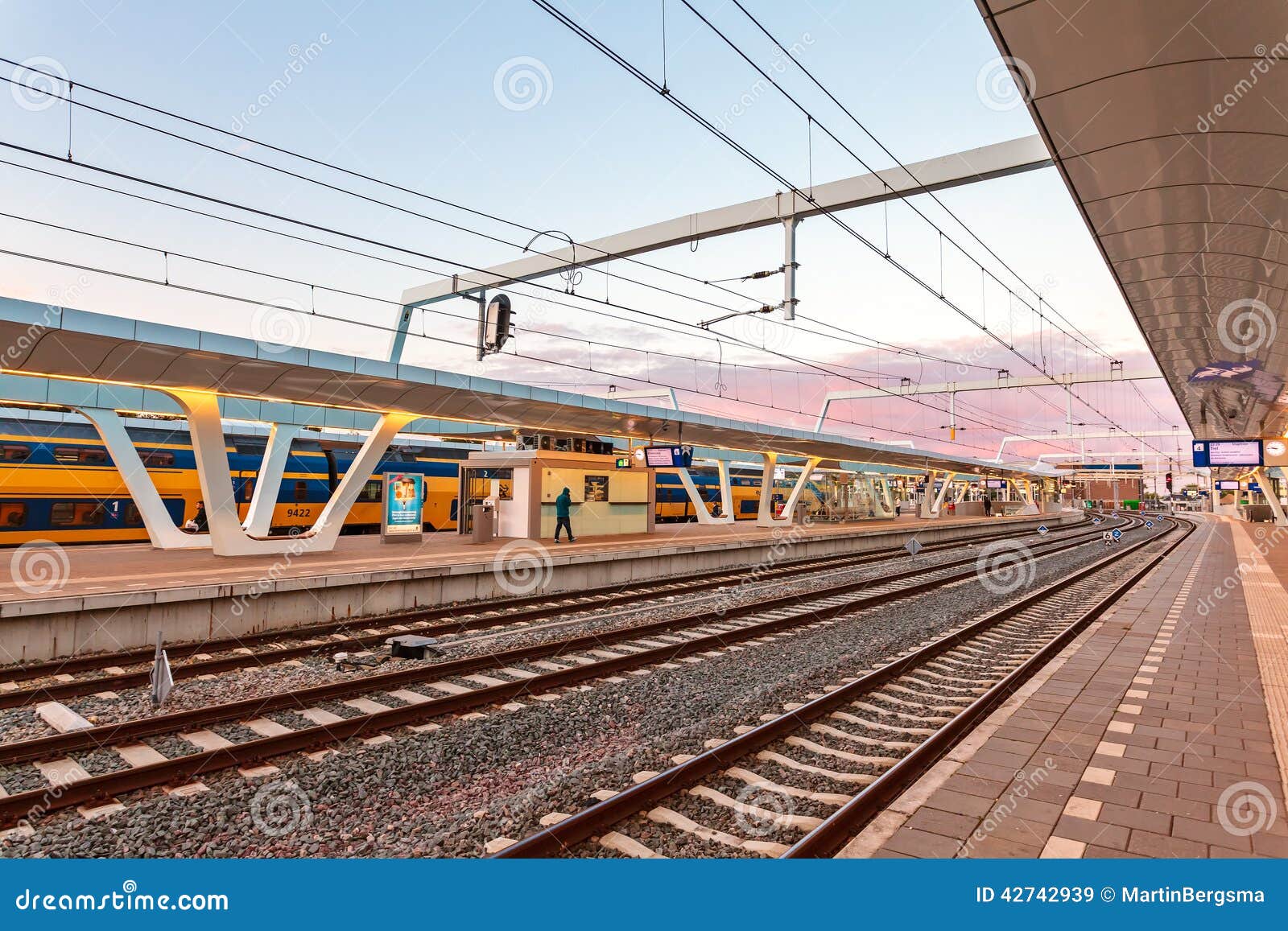 The Dutch Arnhem Railway Station Editorial Stock Image - Image of ...