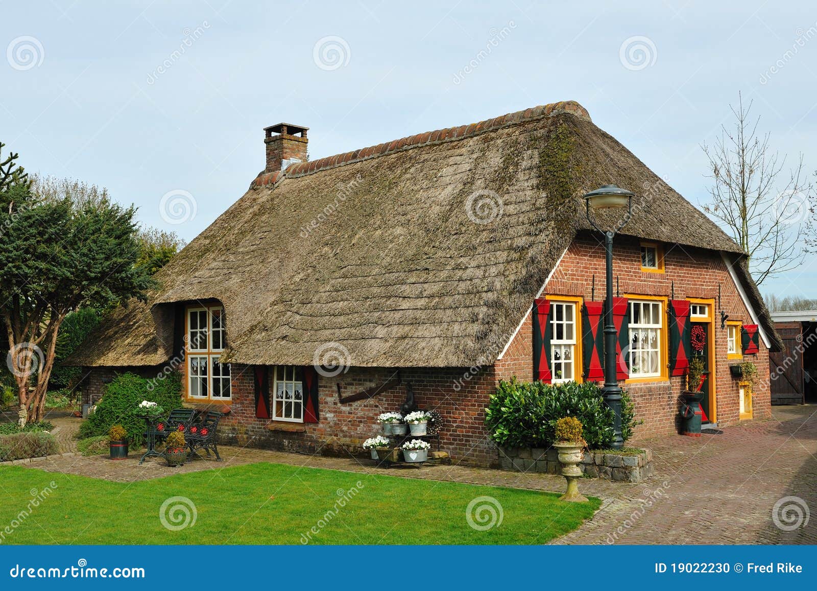 Dutch farmhouse stock photo. Image of bricks, garden - 19022230