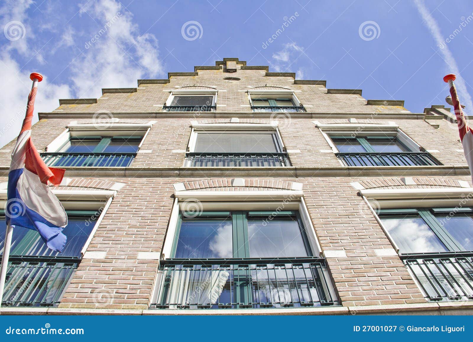 Dutch house in Volendam stock image. Image of amsterdam - 27001027