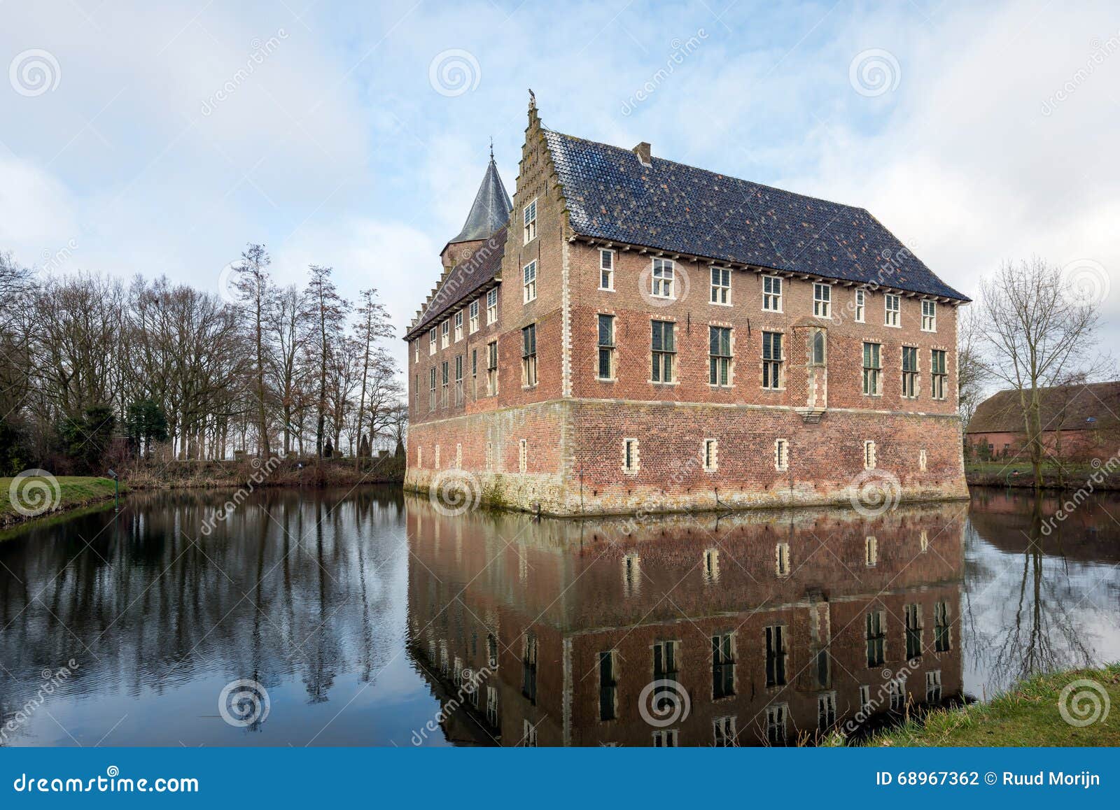 Dutch Medieval Castle Reflected in the Moat Stock Photo - Image of ...