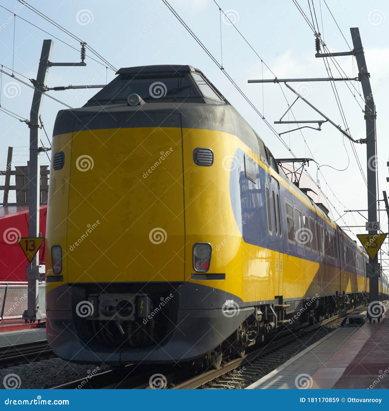 Dutch passenger train editorial stock image. Image of trains - 181170859