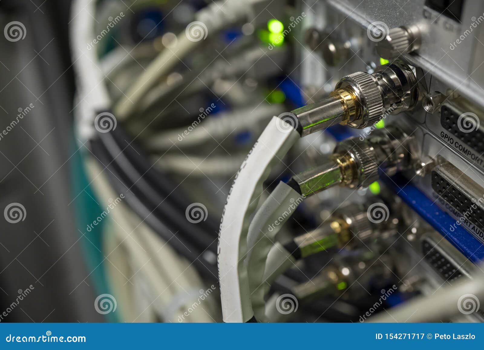 DVB Modular Ao Sistema Da Entrada Do IP Para Codificadores Dos Headends De IPTV Imagem de Stock ...