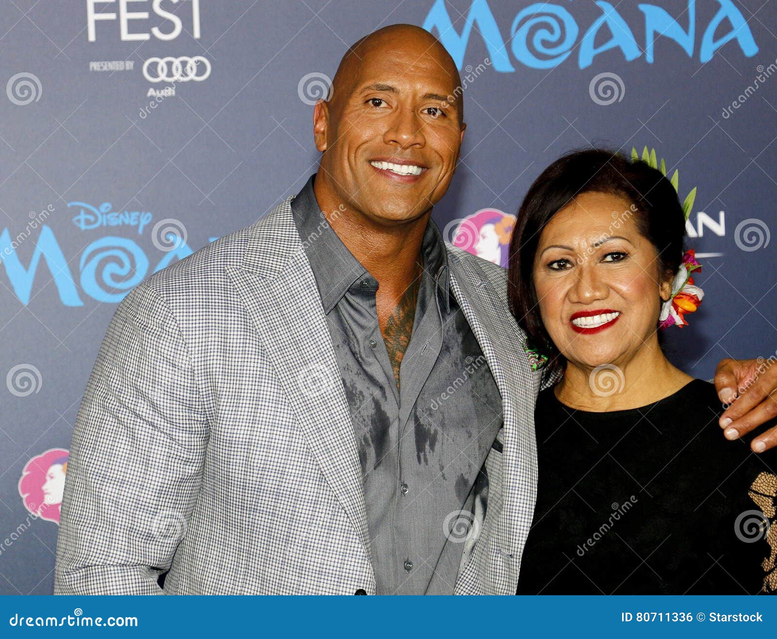 Dwayne Johnson Y Ata Johnson Foto editorial - Imagen de johnson, famoso ...