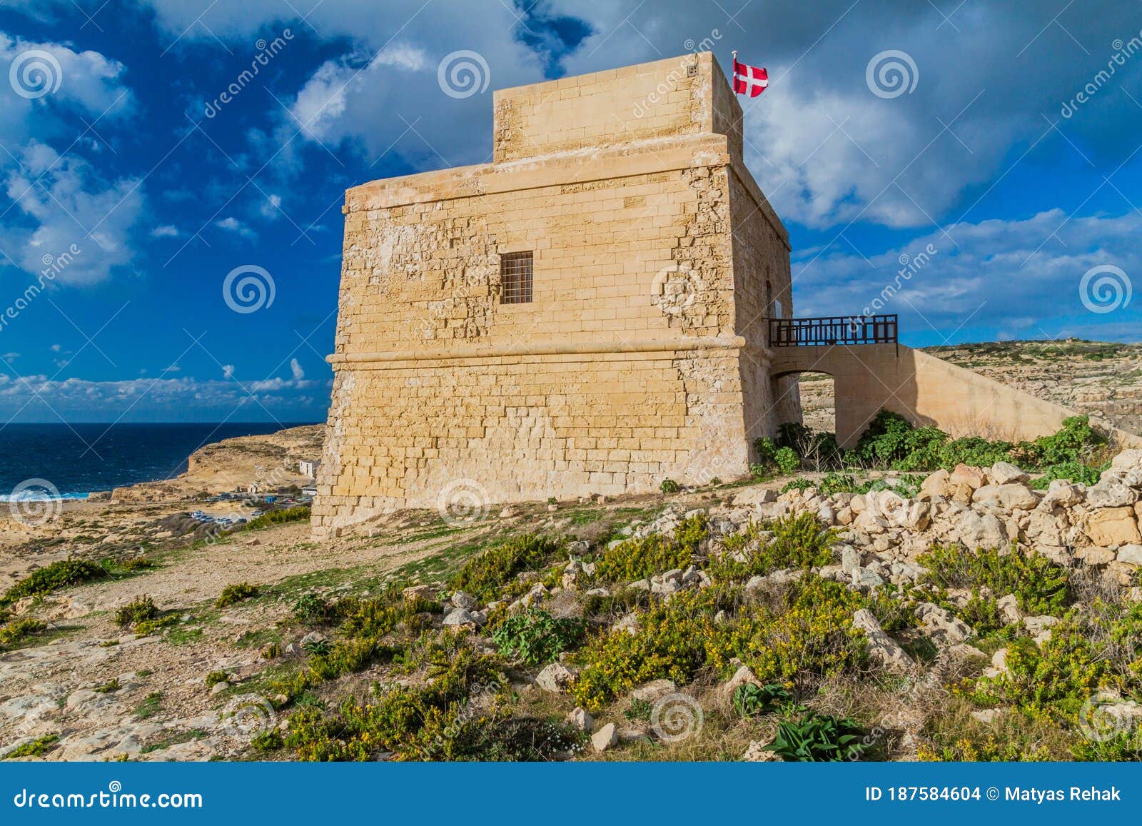 Dwejra Tower on the Island of Gozo, Mal Stock Photo - Image of coast ...