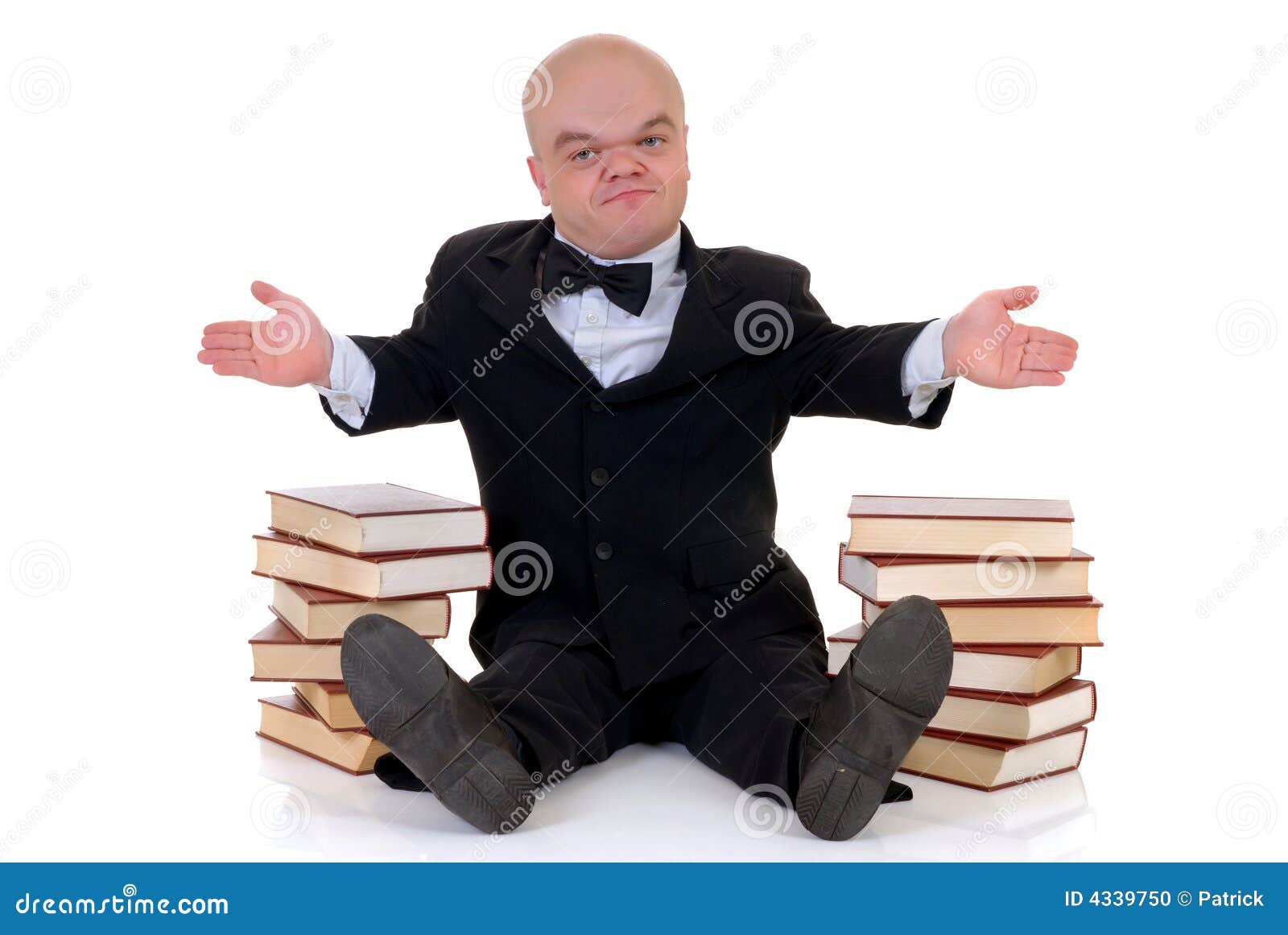 Dwerg, Weinig Mens Met Boeken Stock Foto - Image of leraar, wanorde ...