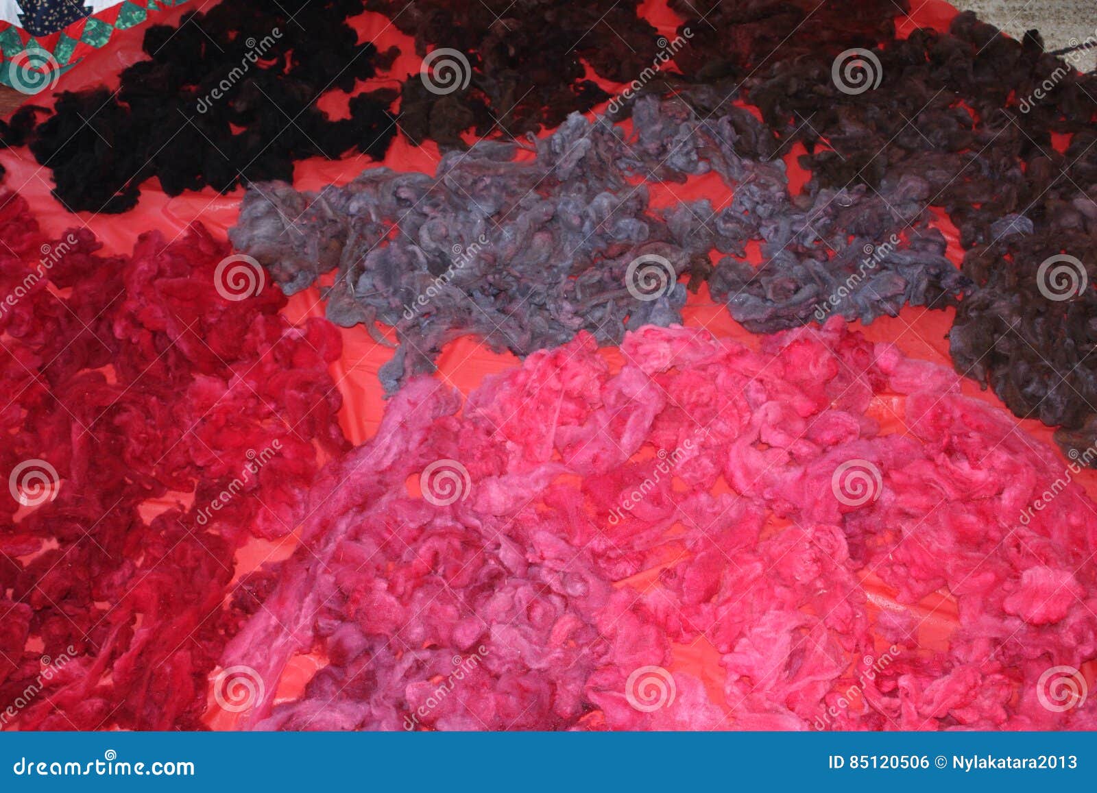 Dyed sheep wool stock photo. Image of elasticity, spinning - 85120506