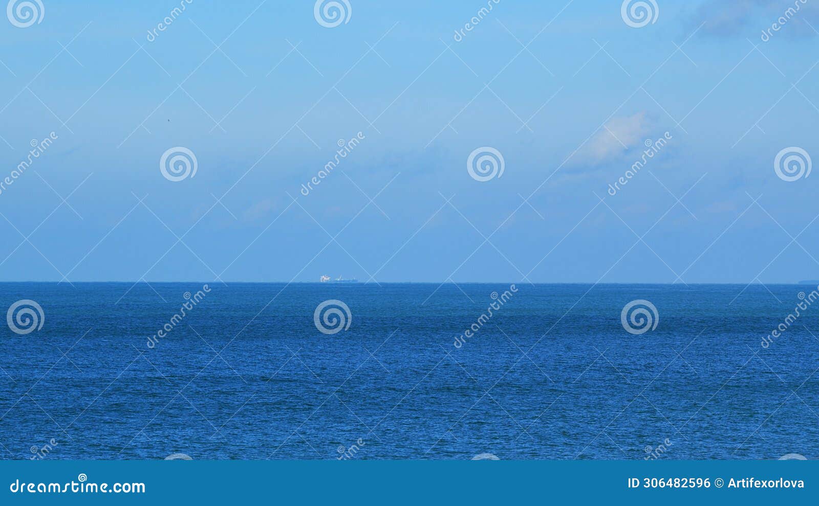 Dynamic Liquid Background. Cinematic Sea Wave in Nature Location. Pan ...
