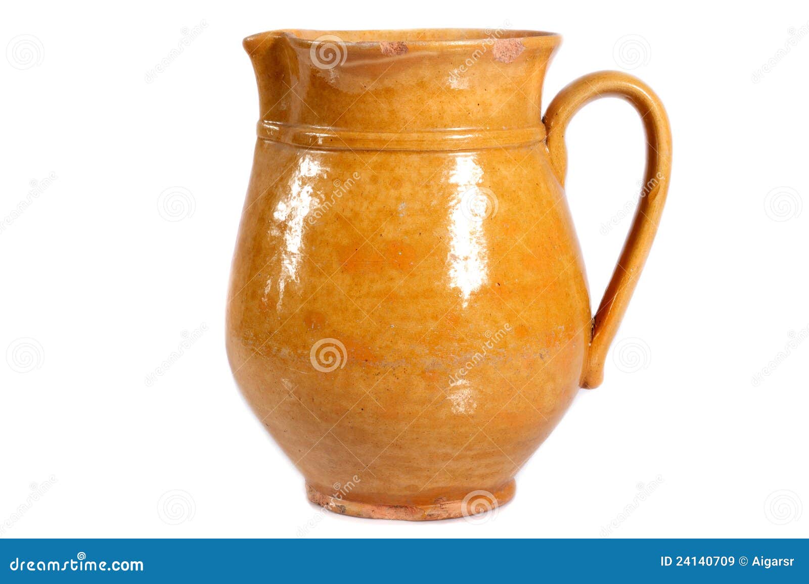 Dzbanek gliniany dzbanek obraz stock. Obraz złożonej z gliniany - 24140709