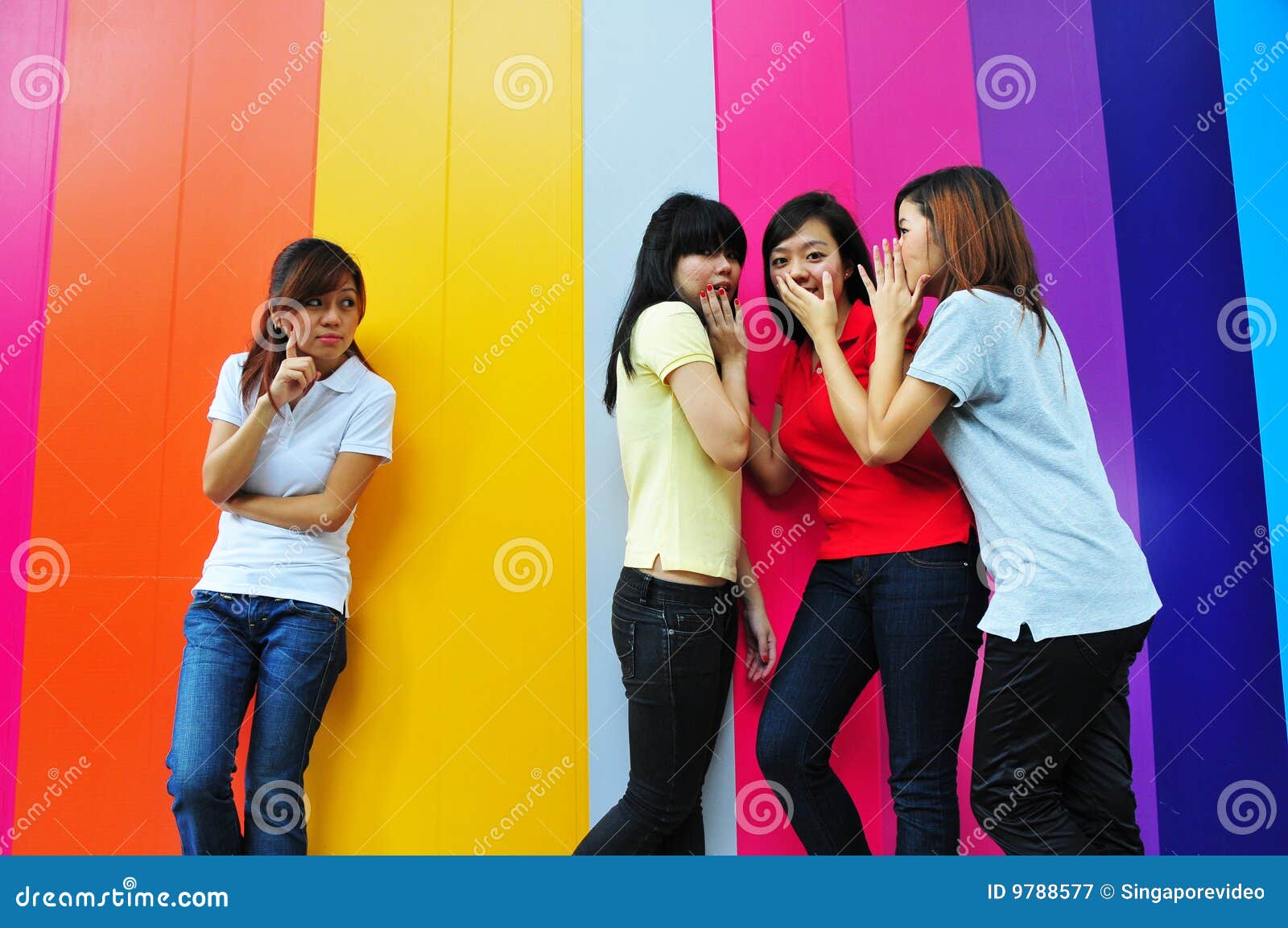 Dziewczyny plotka obraz stock. Obraz złożonej z kobieta - 9788577