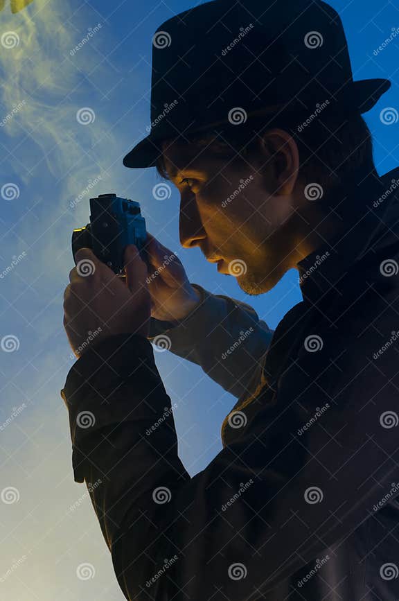 Détective privé photo stock. Image du regarder, information - 17899358