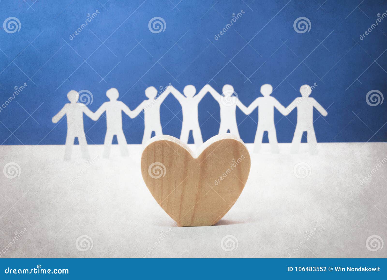 Unity and love of human photo stock. Image du papier - 106483552