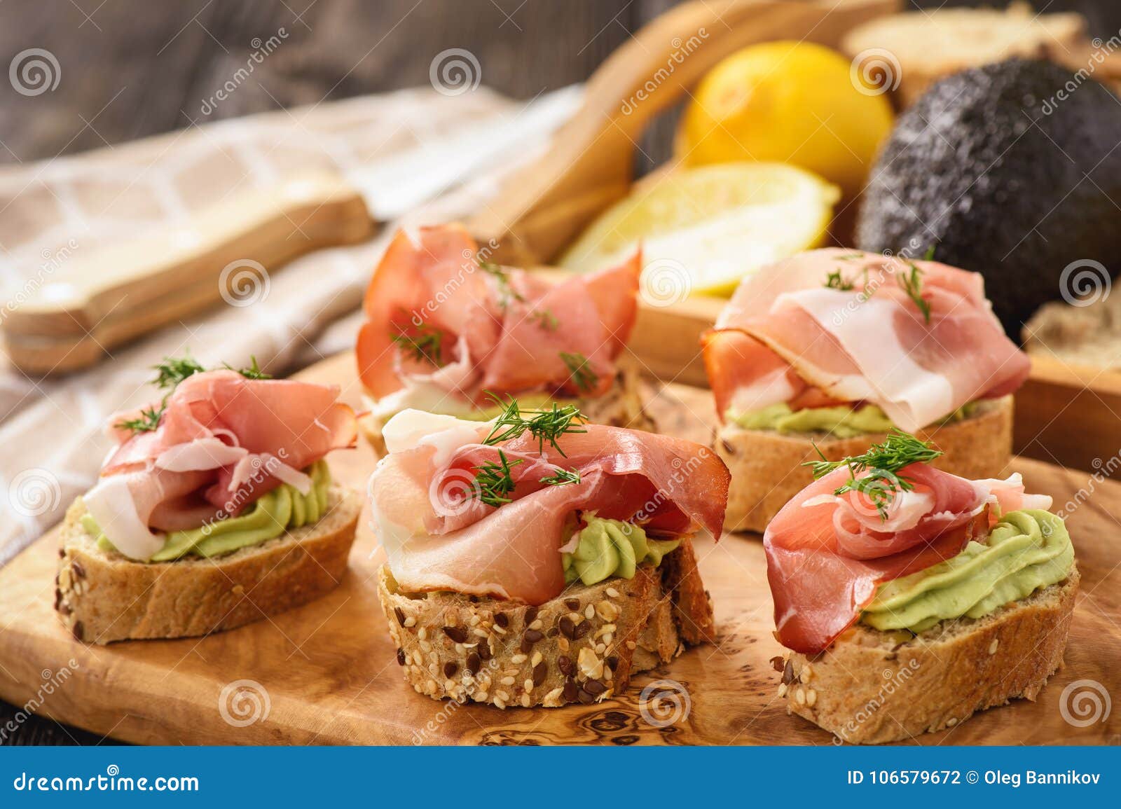 Canape with Procciutto and Guacamole, Italian Style Cuisine. Stock Foto ...