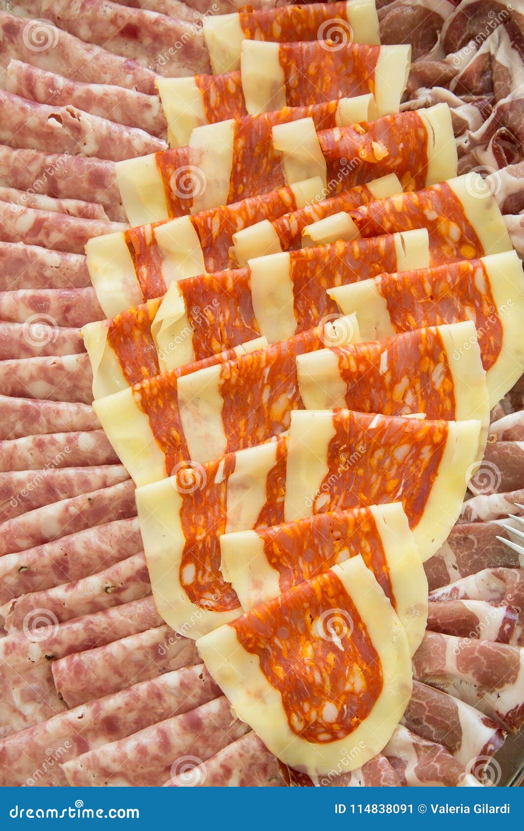 Italian Mixed Cold Cuts Spicy Cooked Sausages Stock Afbeelding - Image ...