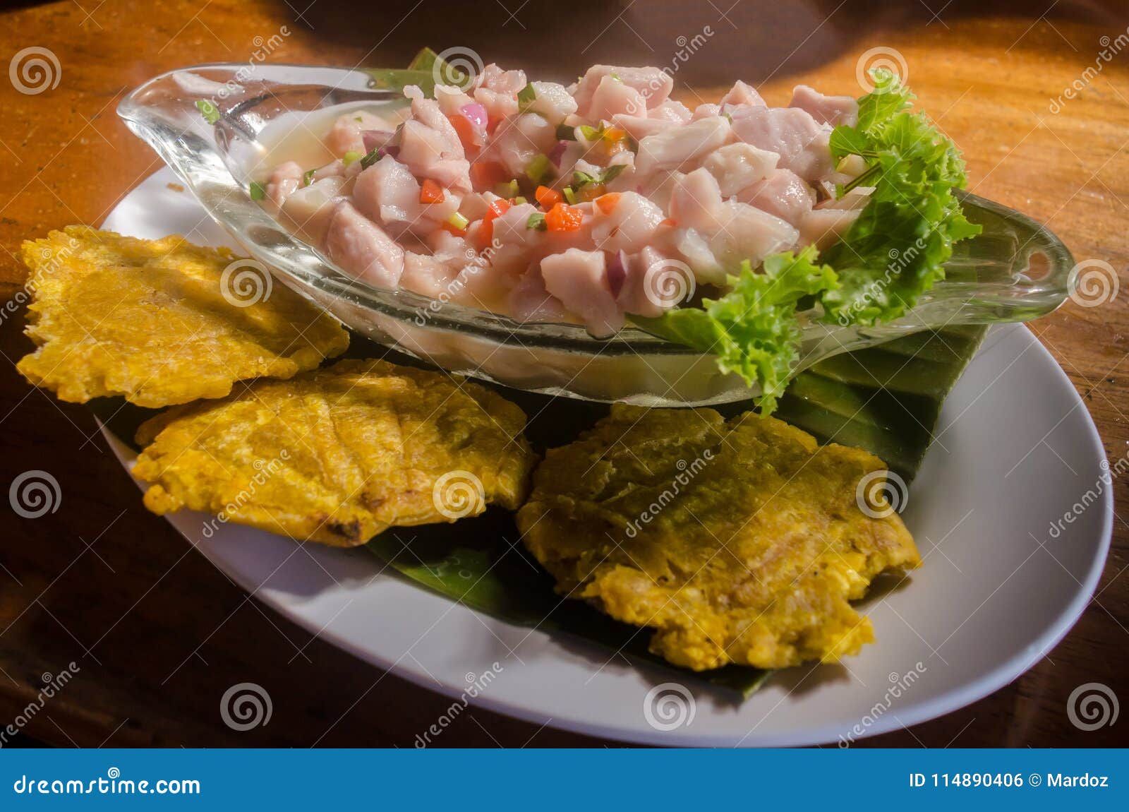 Traditional Costa Rica Shrimp Ceviche with Patacones Arkivfoto - Bild ...