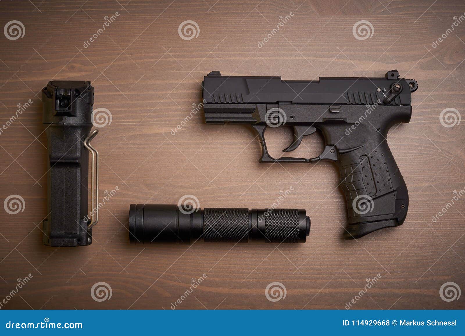 Self Defense and Security Equipment Fotografia Stock - Immagine di ...