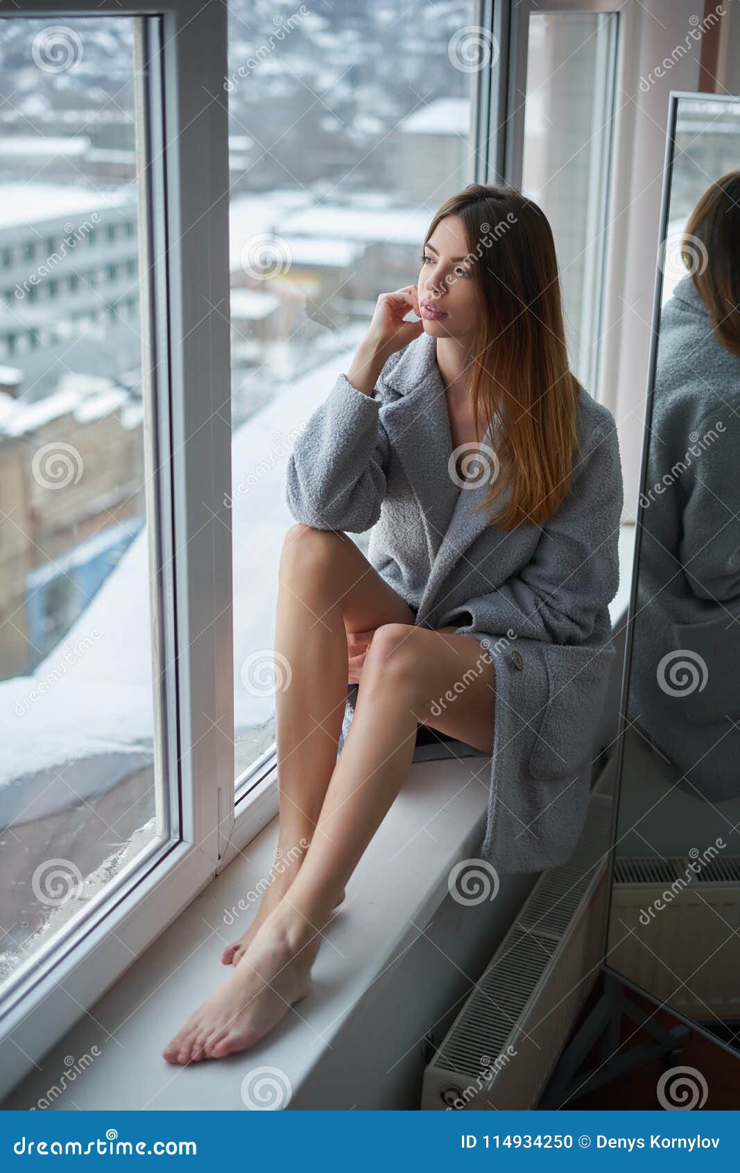 Model Posing in Studio during Classic Test Shoot 库存照片 - 图片 包括有 嘴唇, 光泽 ...