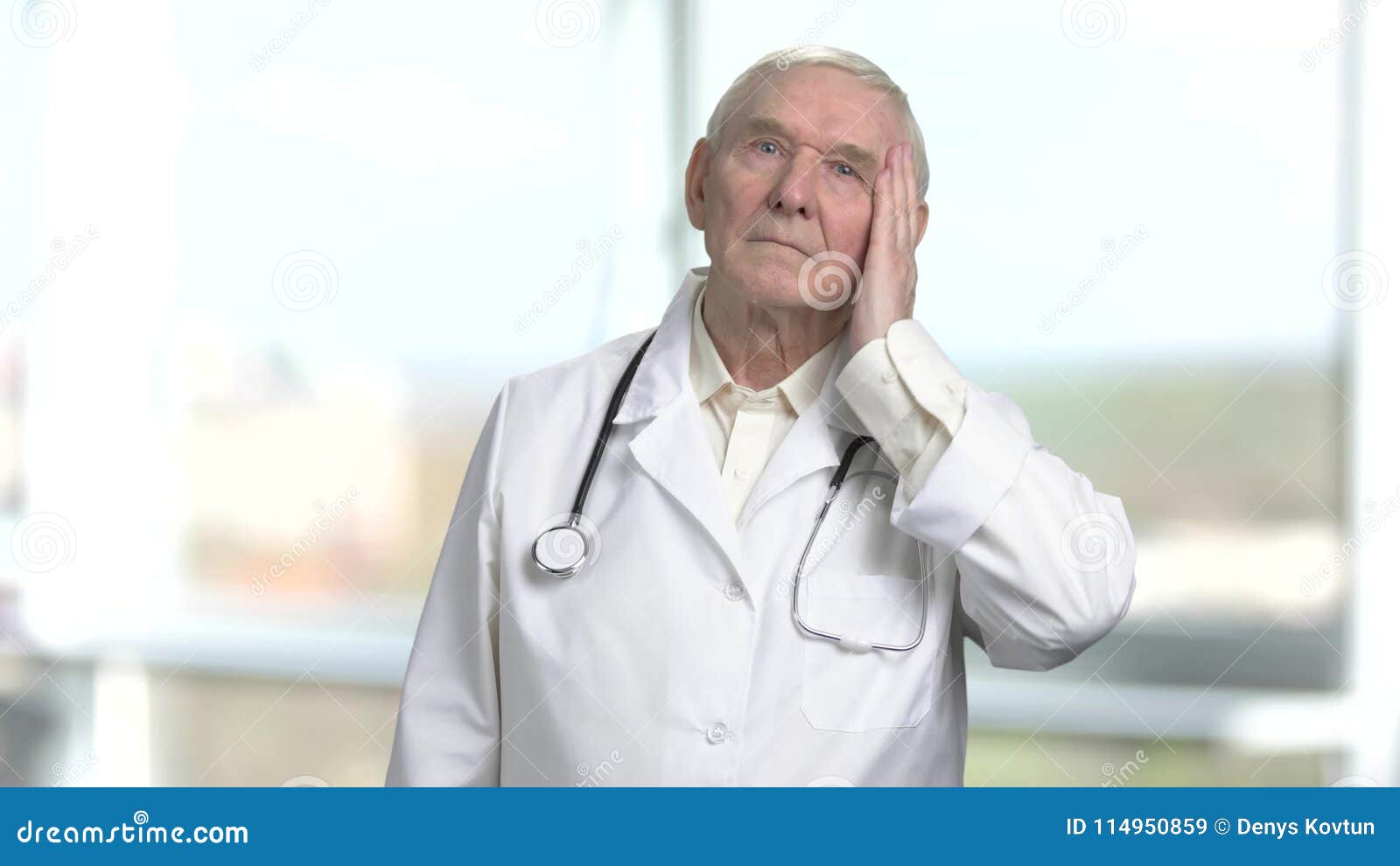 Old Doctor Get Rid of Excessive Sweating. Almacen De Video - Vídeo de ...