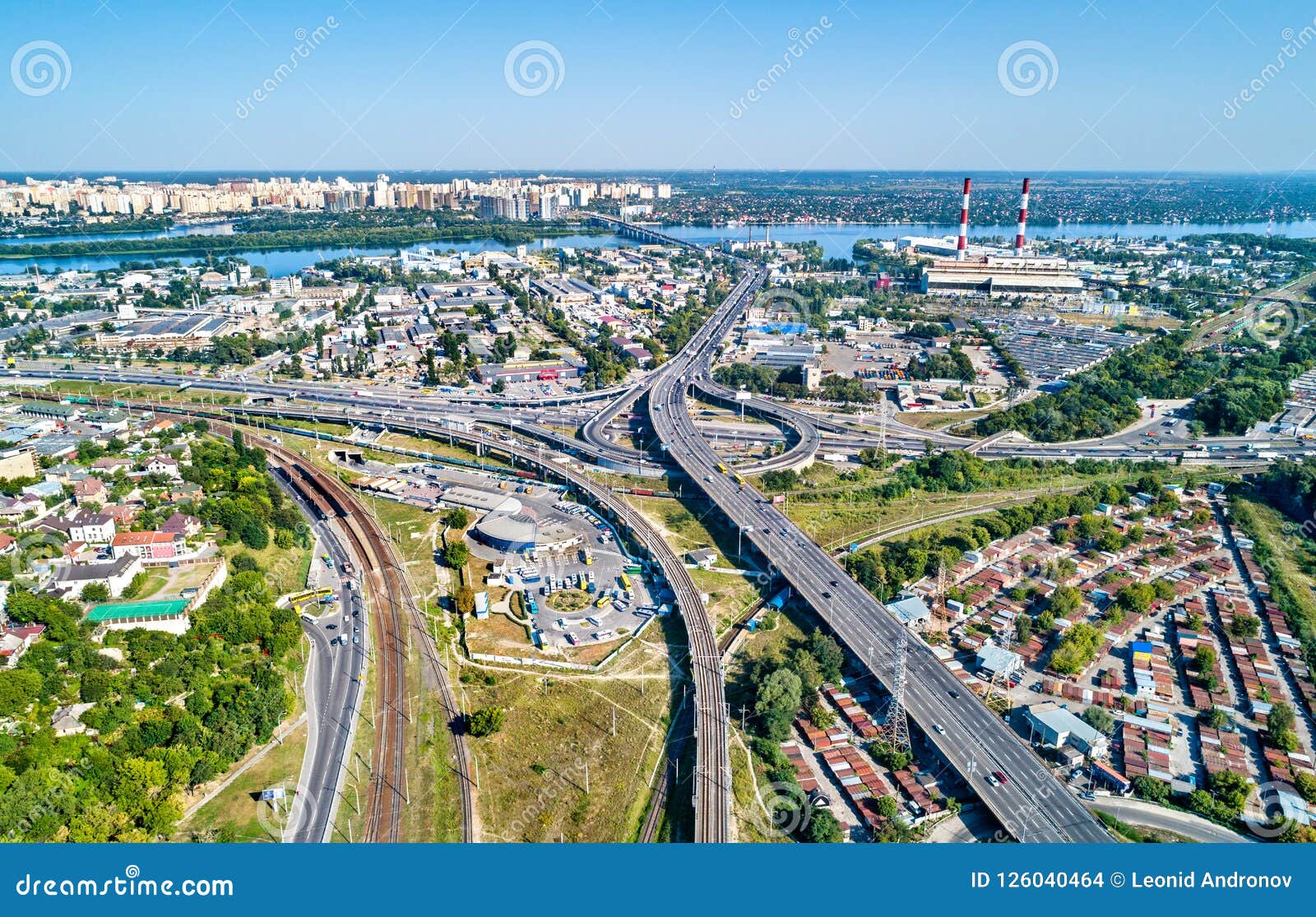 Aerial View of a Road and Railway Interchange in Kiev, Ukraine 库存照片 ...
