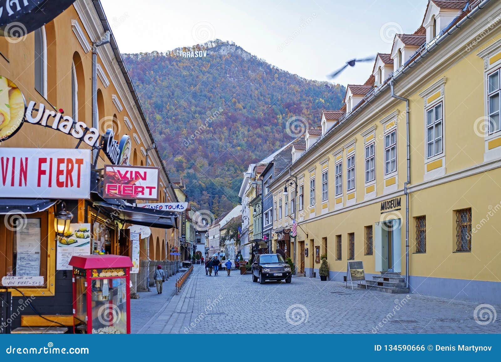 Streets in the Center of Brasov, Romania 4 Redactionele Foto - Image of ...