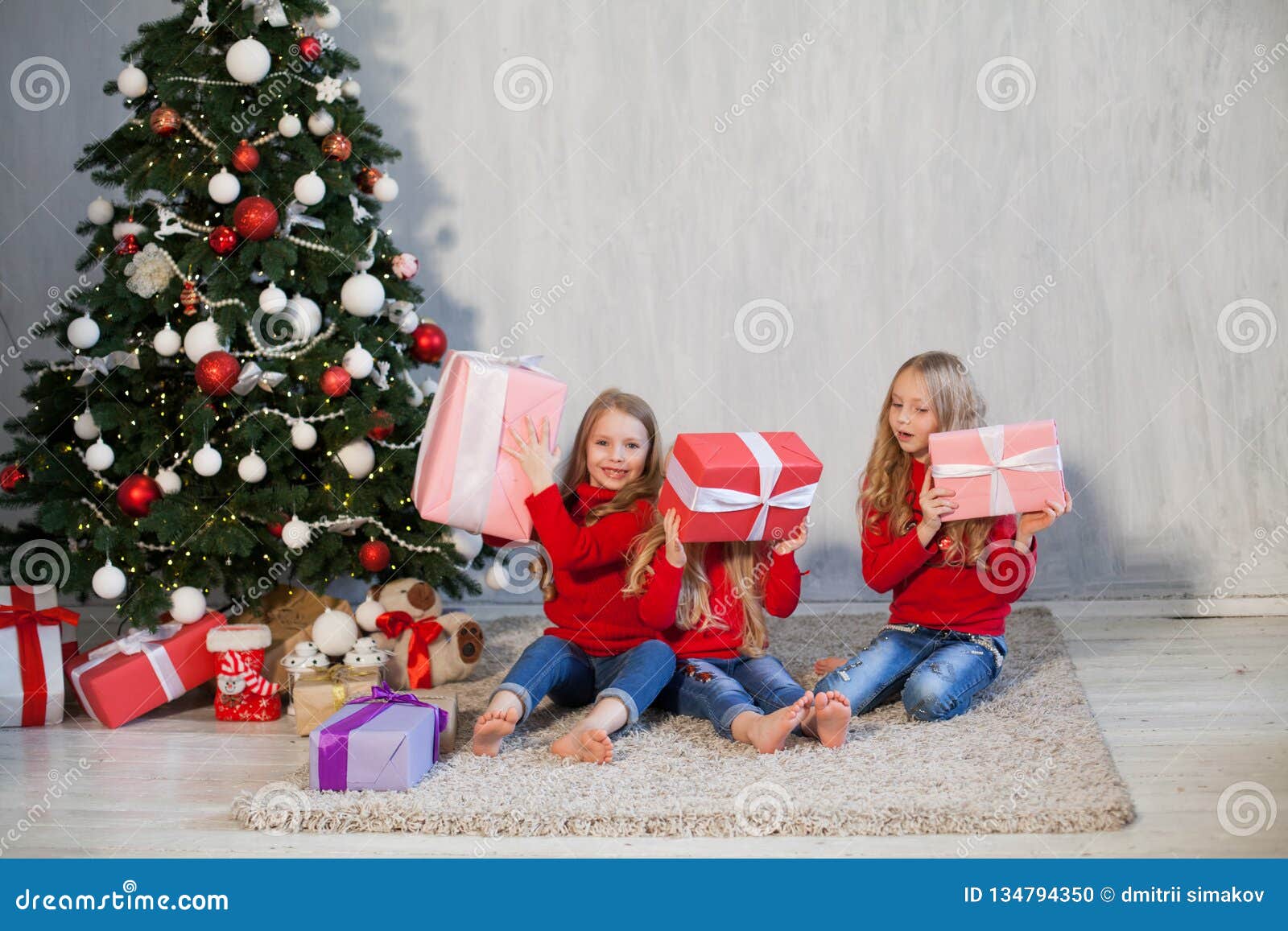 Three Girls Blonde Sisters Girlfriends Gift New Year Tree Holiday ...