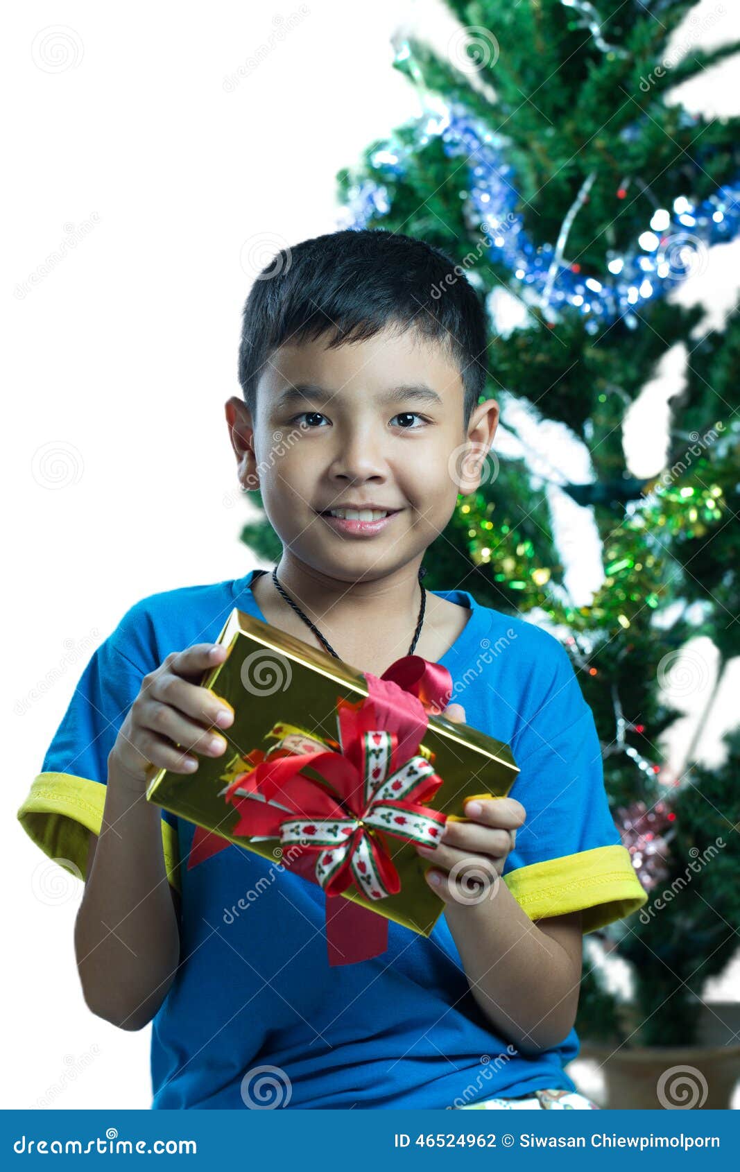 Asian Kid Smile Receive Christmas Gift Foto de Stock - Imagem de bonito ...