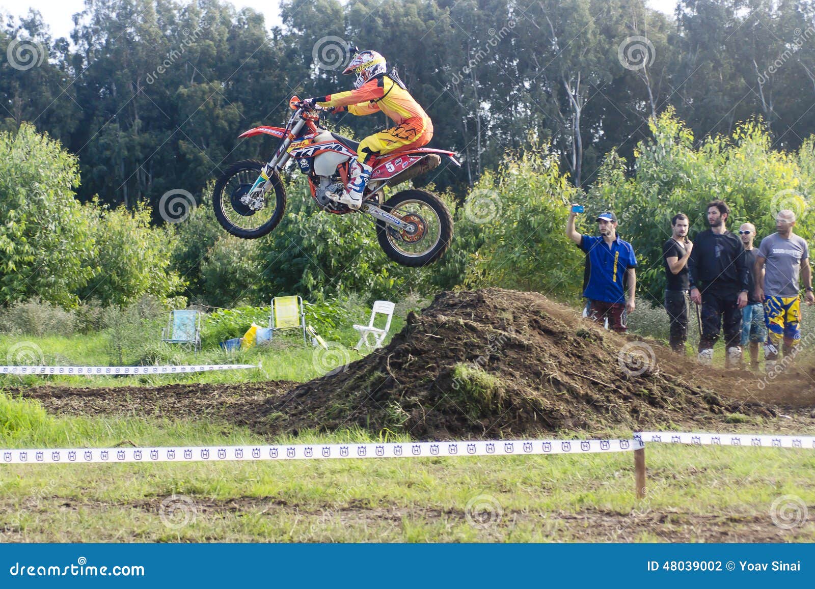 Motocross Racing Victory Jump Photographie éditorial - Image du gain ...