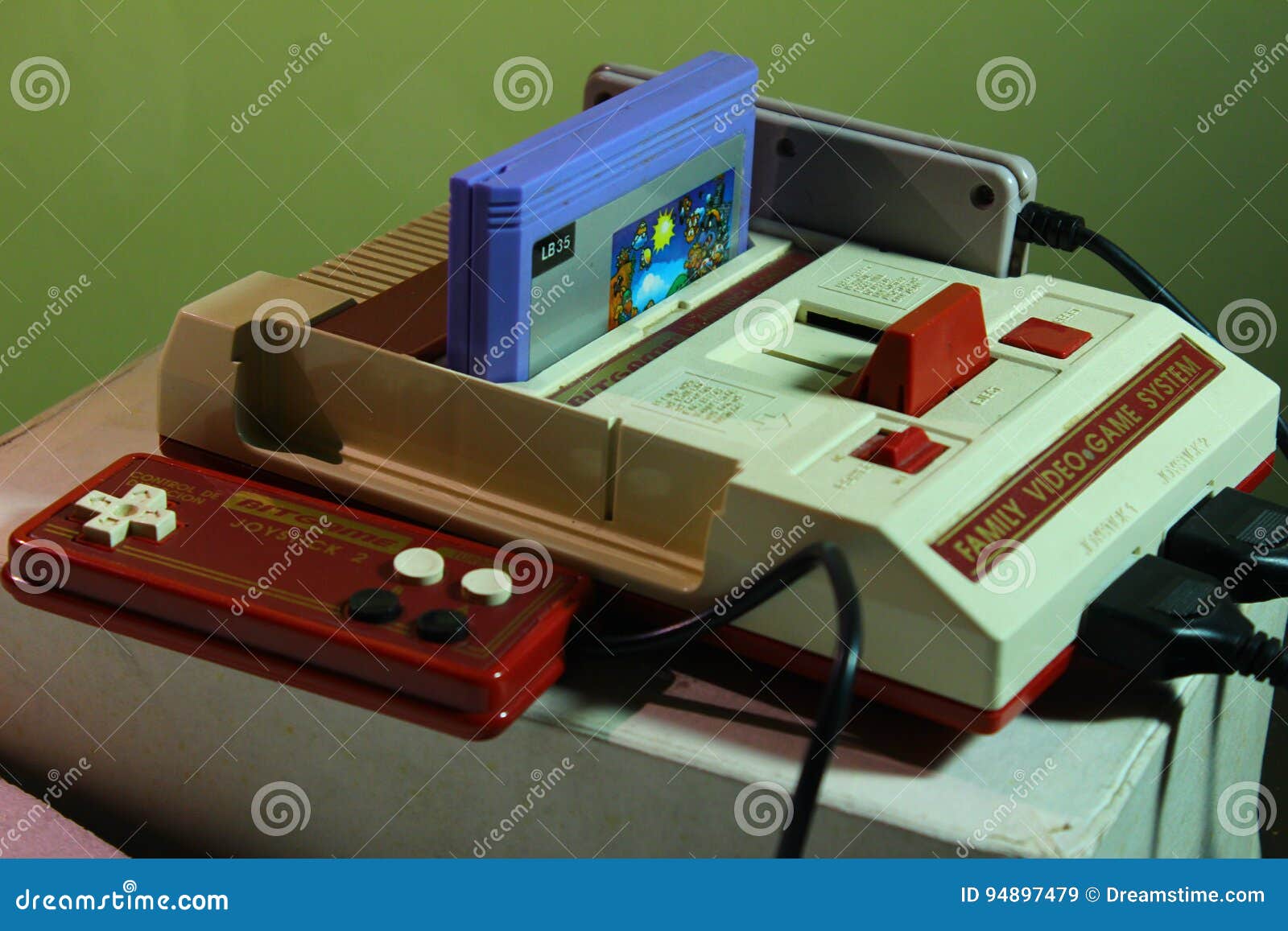 8 Bit Video Game Console Nintendo Image stock éditorial - Image du ...