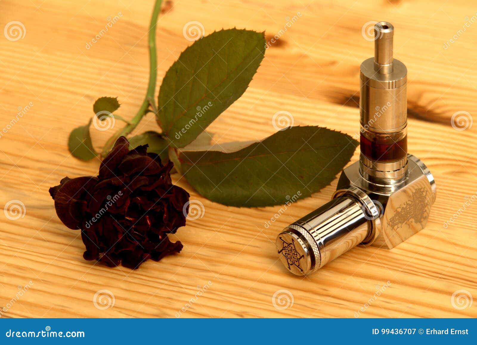 E-cigarette stock image. Image of obsession, rose, liquid - 99436707